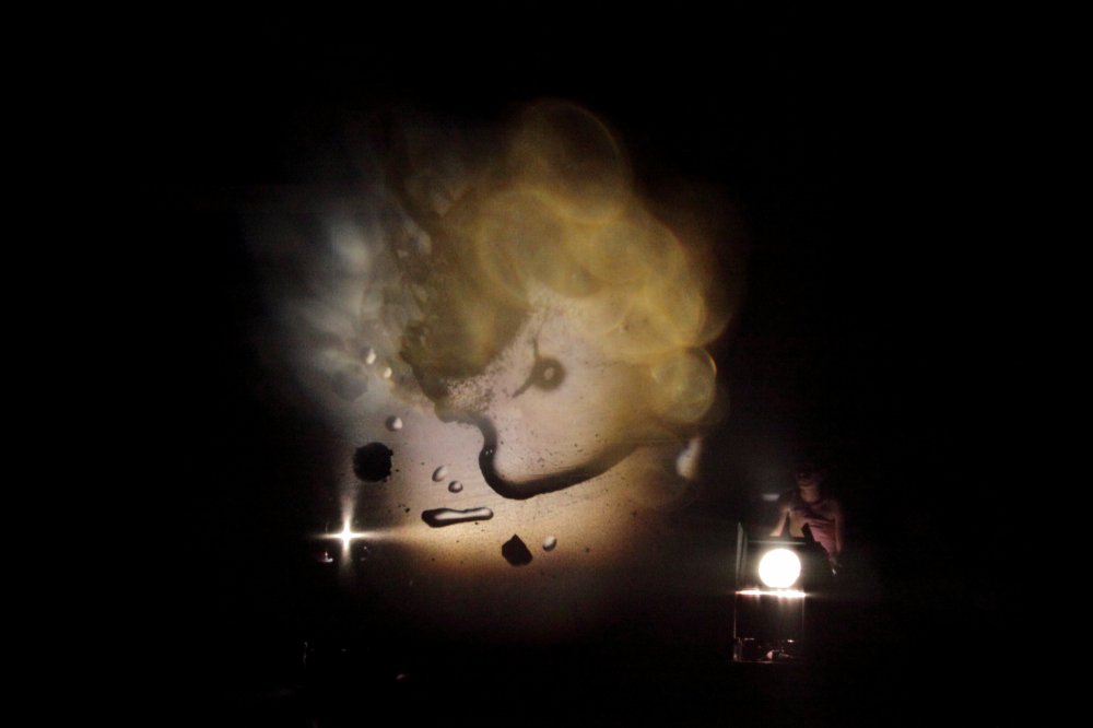 Tickets : "Amnia au monde" danse, vidéo et percussions - Billetweb